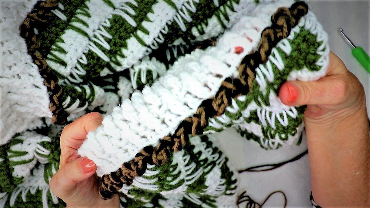 Crochet a Surface Rope Stitch - YouTube