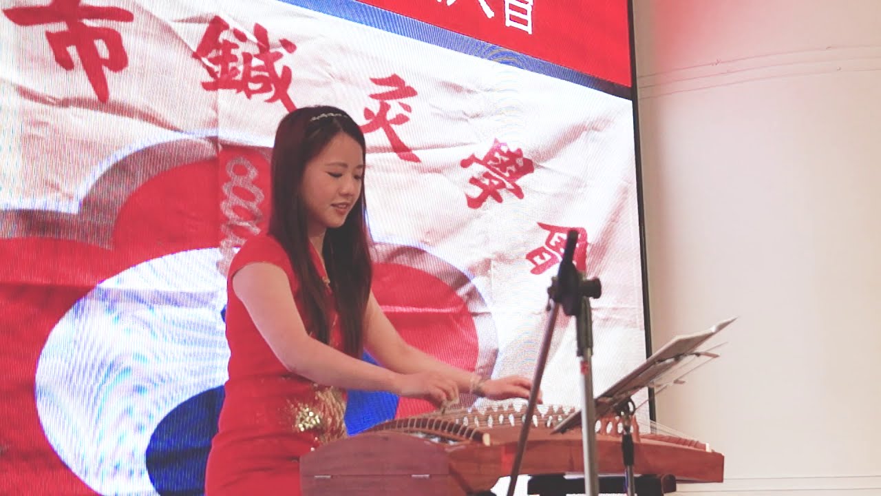 guzheng 甜蜜蜜-古箏音樂-丁怡文演奏 Nicole Ding - YouTube