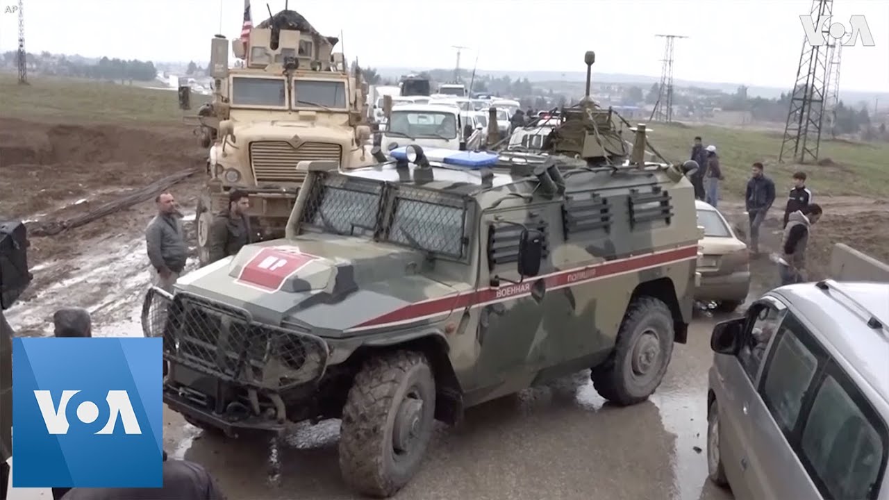 US Troops Block Russian Convoy in Syria - YouTube