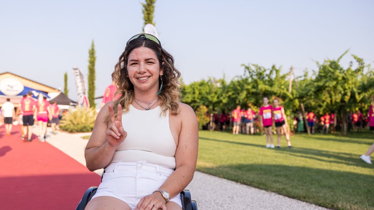 Marina Romoli, madrina della 78 Rose Run - YouTube