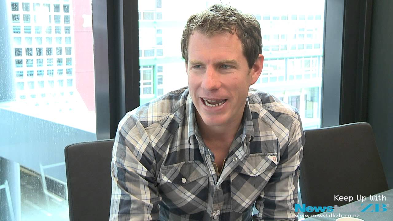 ZBTV: Sean Gourley - The Mathematics of War - YouTube