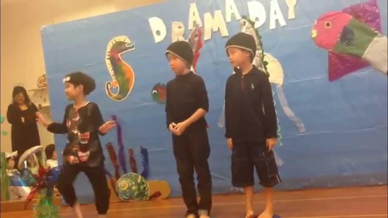 Speech and drama performance zhao jinghan Ariel - YouTube