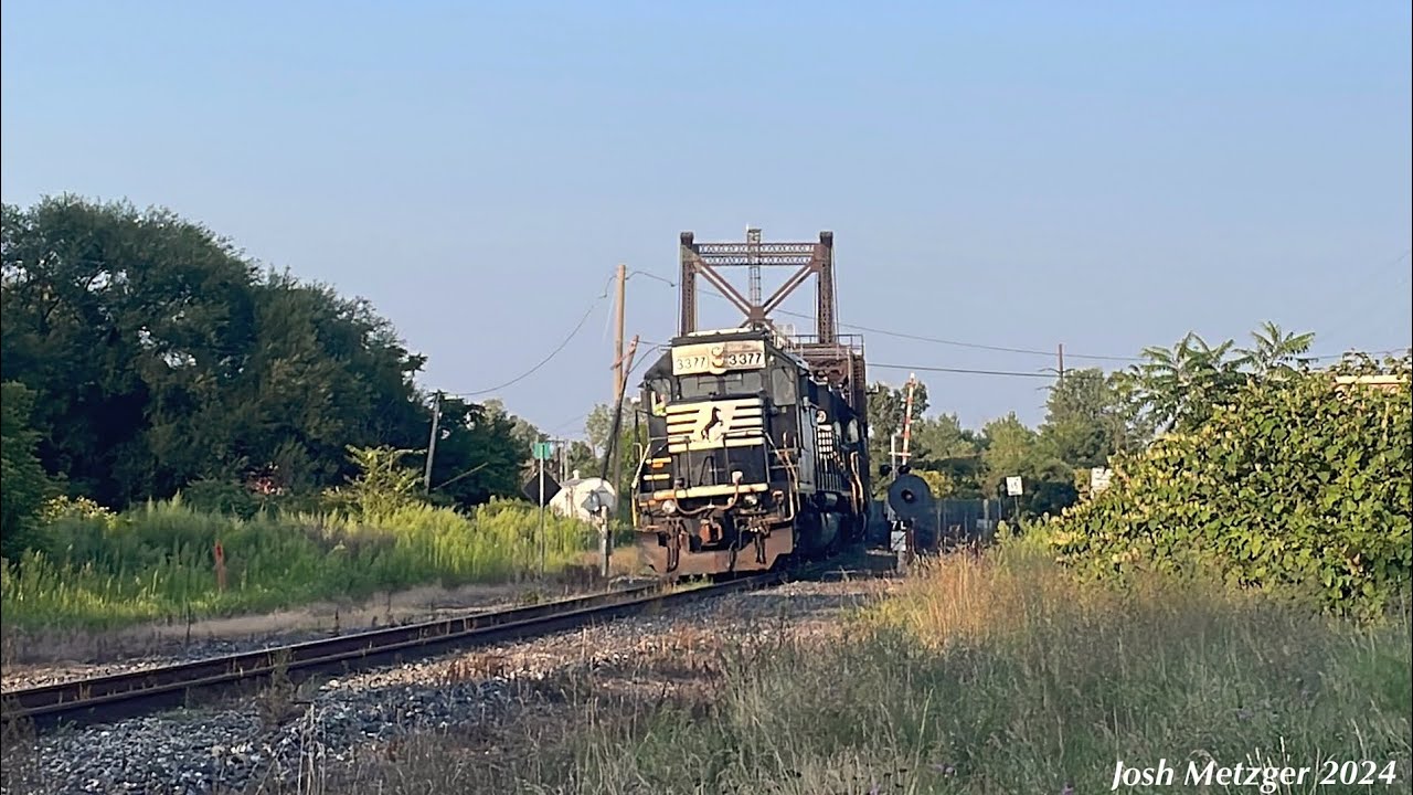 NS C93-15 w/ NS SD40-2s #’s 3377 and 3399 @ Unity Island in Buffalo, NY ...