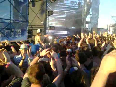 Labrinth - Last Time (Knife Party Remix) @ Future Music Festival 2012 ...