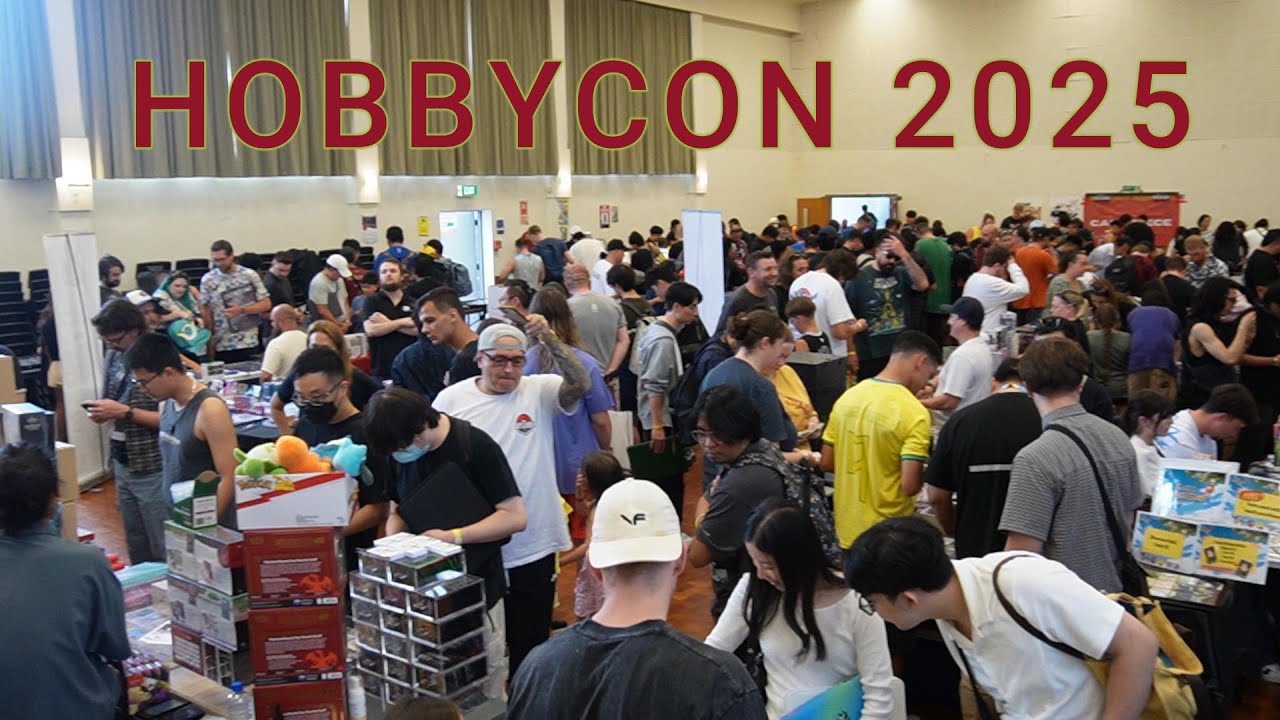 First Hobbycon 2025 Card Show Walkaround - YouTube