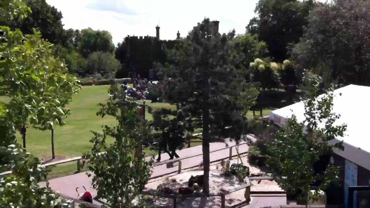 Chessington day out 2011 - YouTube