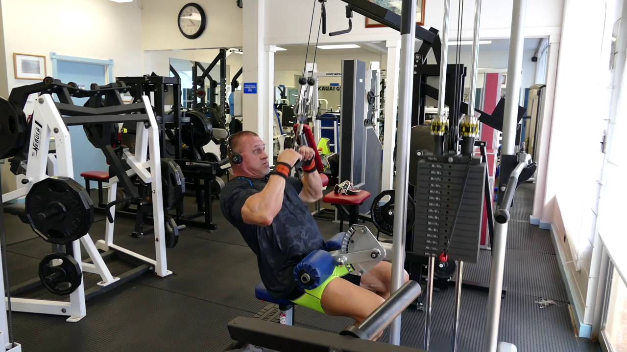 MAG bar close grip pulldowns.... Atlantis cable station.. 1 set no warm ...