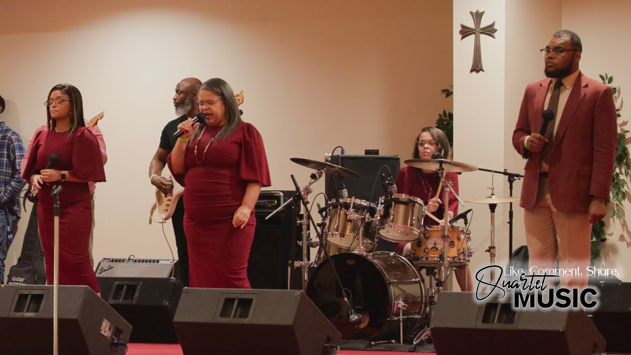 * Tina Hunt & Family Devotion - 2 - Lord it's in Your Hands (3/19/2023 ...