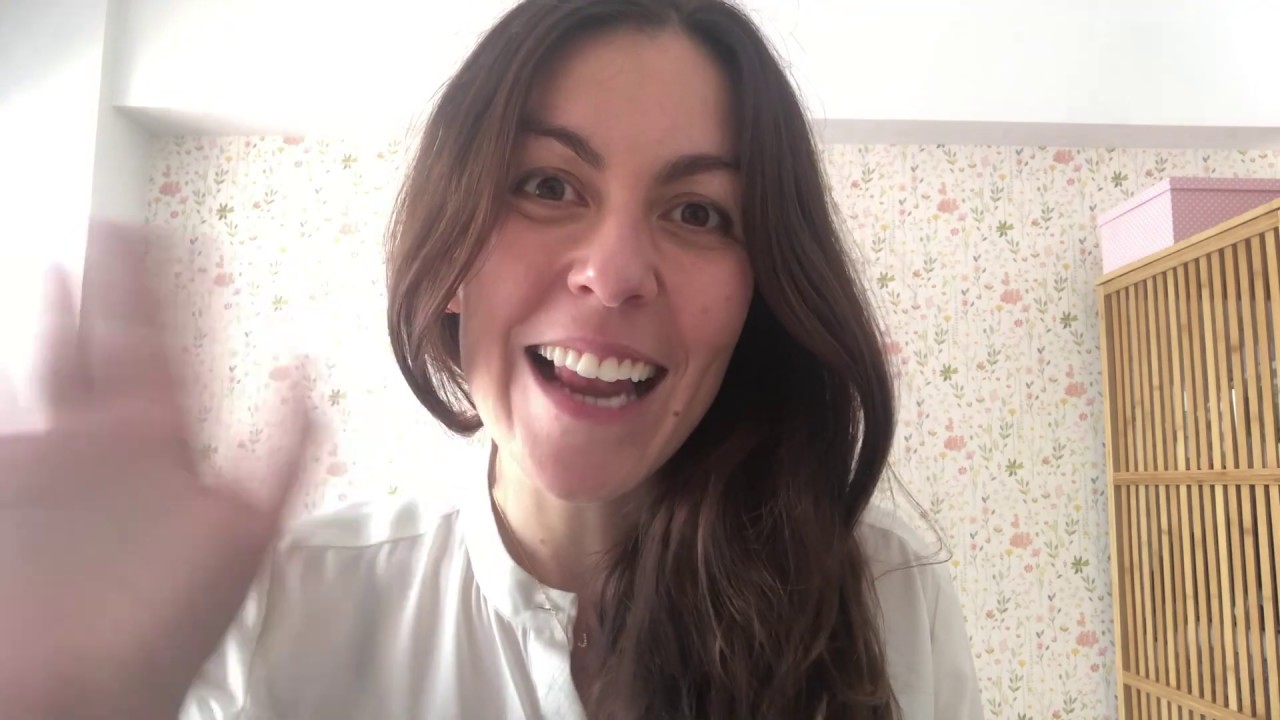 Bos Días, por Uxía Vázquez - YouTube