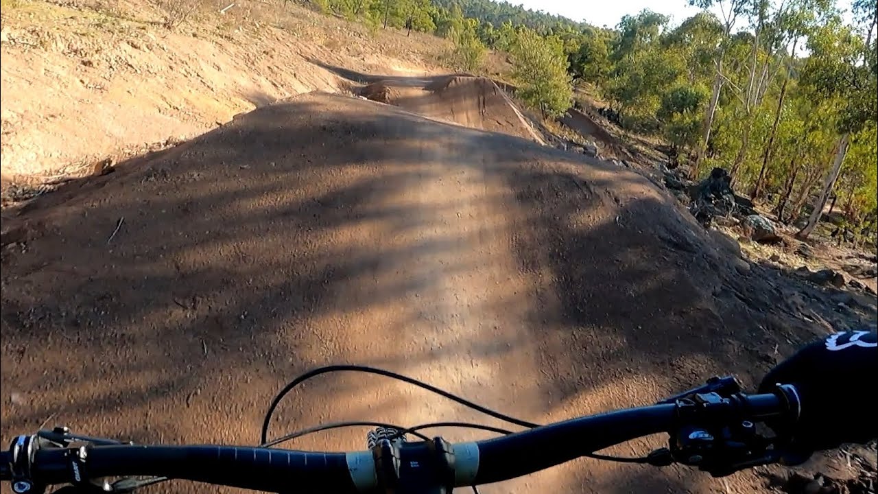 Stromlo mountain biking (updated 'Trebuchet' trail) Stromlo MTB 1440p ...
