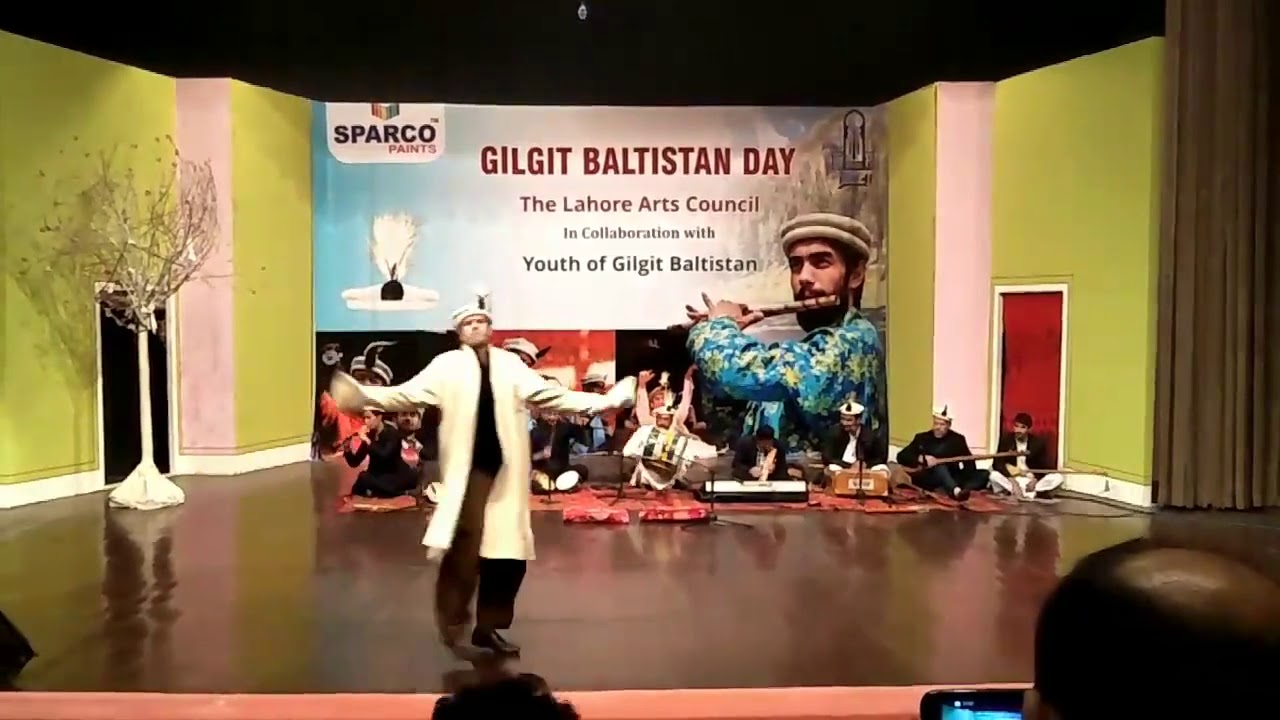 best song ‪Gilgit Updates Youngster from nagar gilgit performing ...