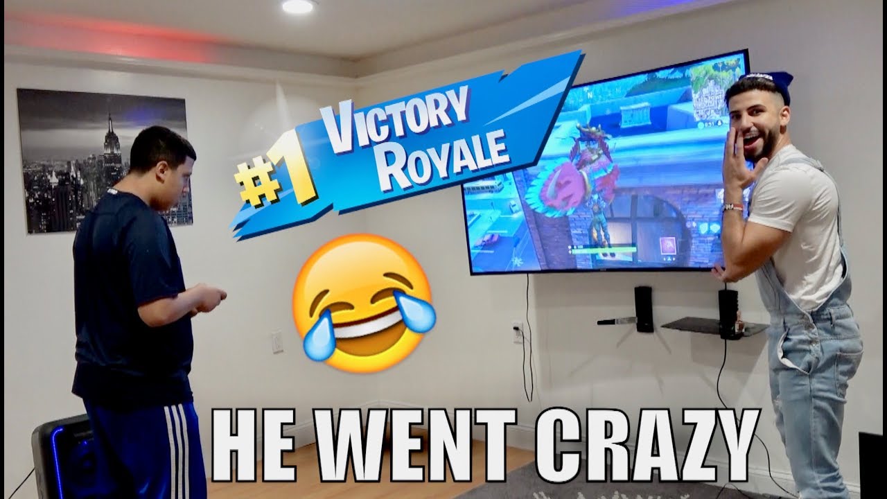 TURNED OFF THE TV DURING FORTNITE!! **almost had 1st Solo WIN** - YouTube