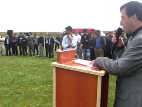 Okul Müdürü Hüseyin TURALI'nın uçurtma şenliği açılış konuşması.