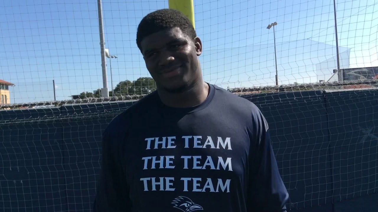 UTSA DE Eric Banks Post Practice Interview 9.18.19 - YouTube