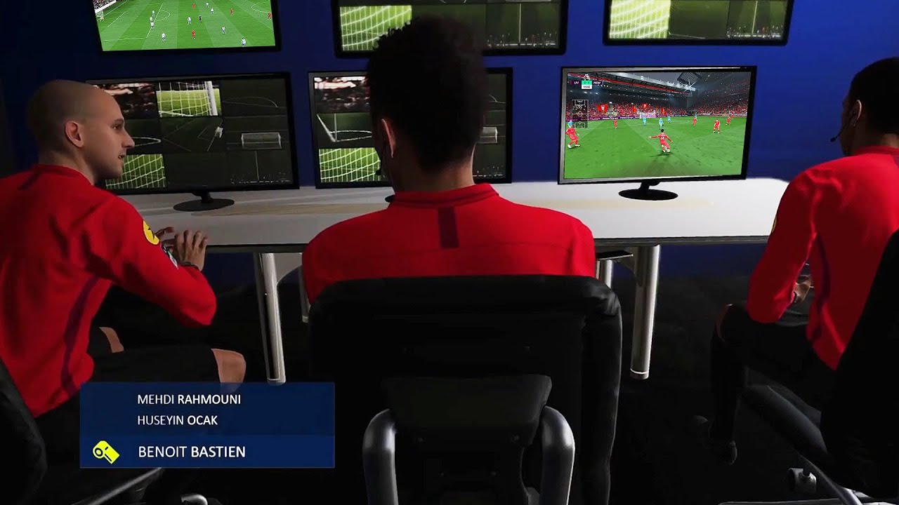 Official VAR Gameplay in FIFA 23 Career Mode? - YouTube
