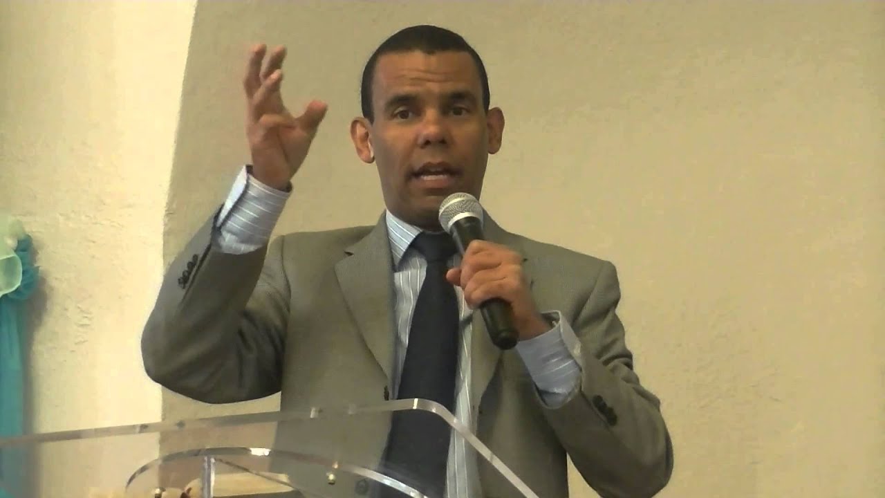 Pr Rodrigo Silva - A Carência Contraditória de Deus - YouTube
