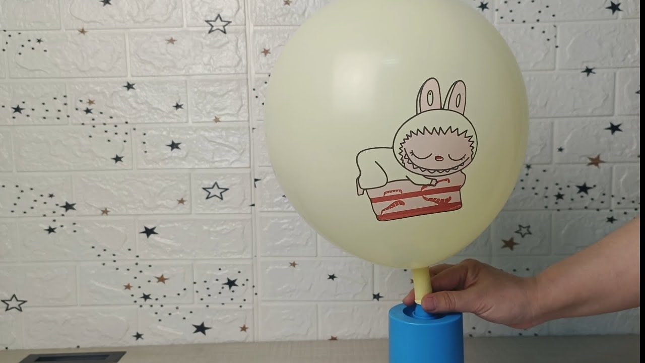 Labbooboo and various balloons - YouTube