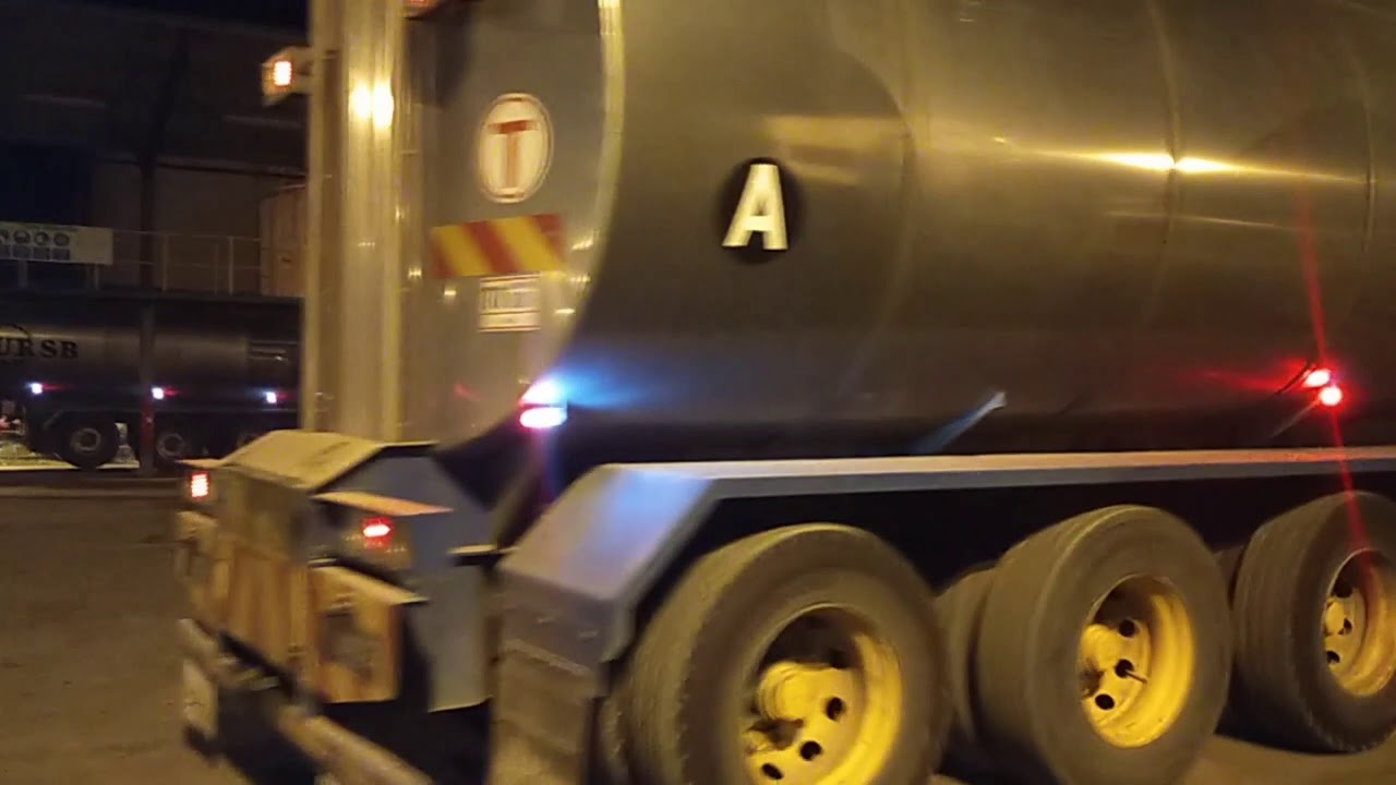 Truck tanker malaysia II despatch cpo - YouTube