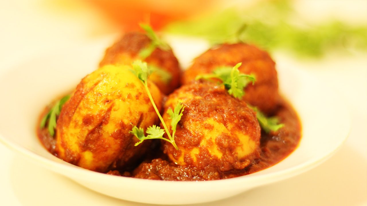 Indian Bengali Egg Curry Recipe (Dimer Dalna) - YouTube