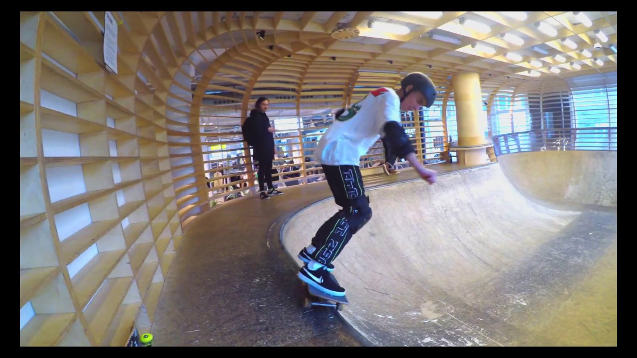 Skate in the ~ the bowl ~ - YouTube