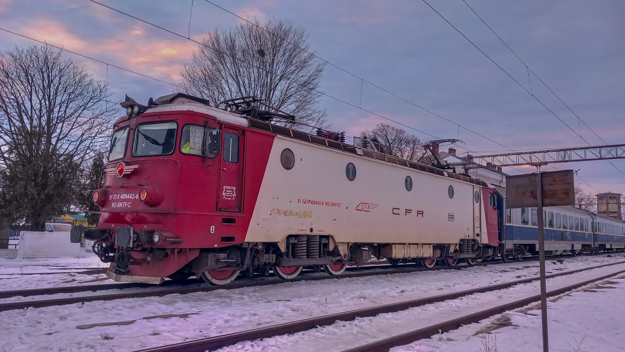 EA442(depa.Cluj)&IR1832 in gara Veresti - YouTube