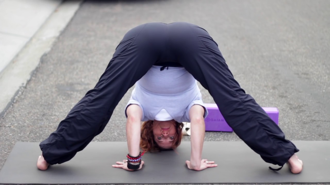 30 Minute Yoga For Beginners 30 Day Challenge Day 28 with Fightmaster ...