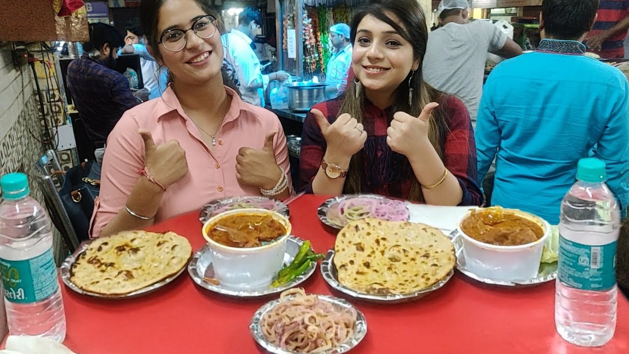 TAWA CHAAP with BUTTER ROTI CHALLENGE | Yummiest Chaap and Roti Eating ...