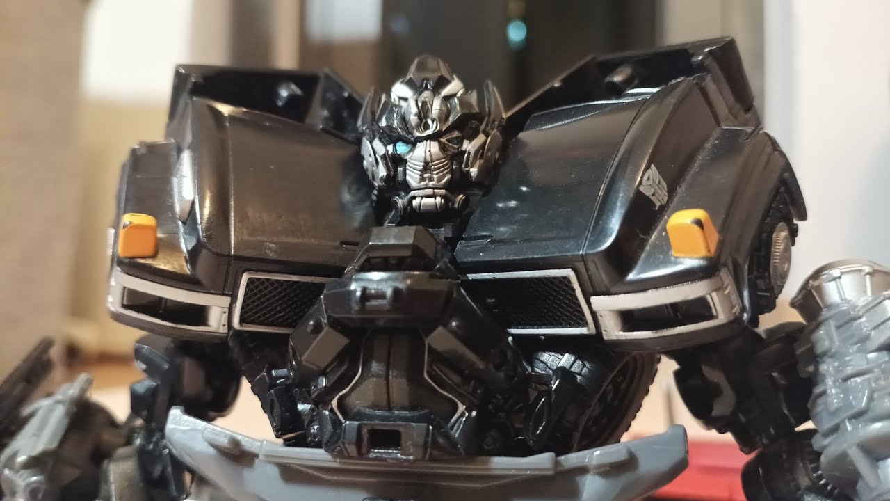 Transformers Studio Series 14 Ironhide Stop Motion animation - YouTube