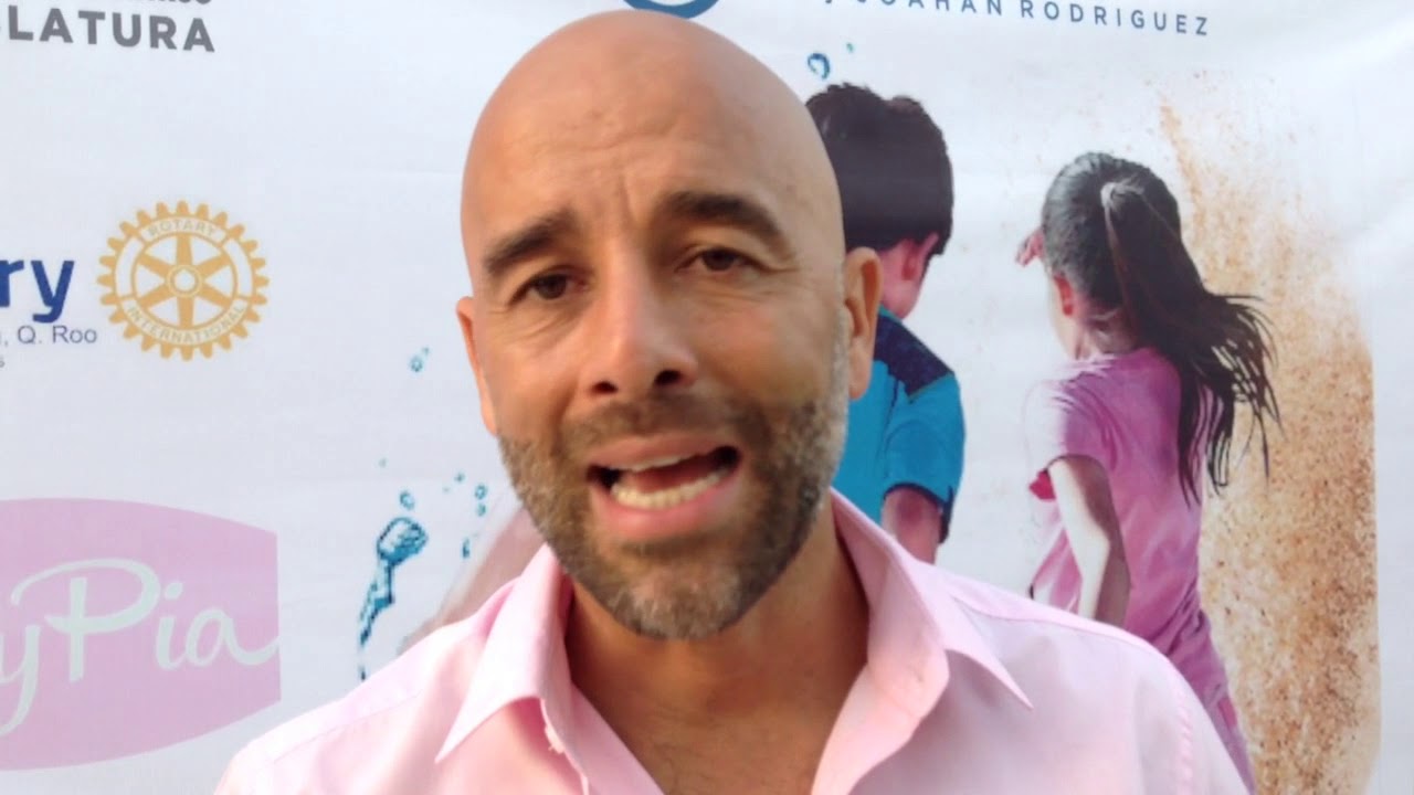 Johan Rodríguez con Intégralo y sonríele al Futbol - YouTube