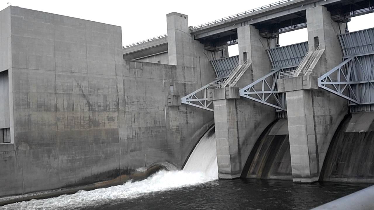 Truman Dam down on the Lake of the Ozarks - YouTube