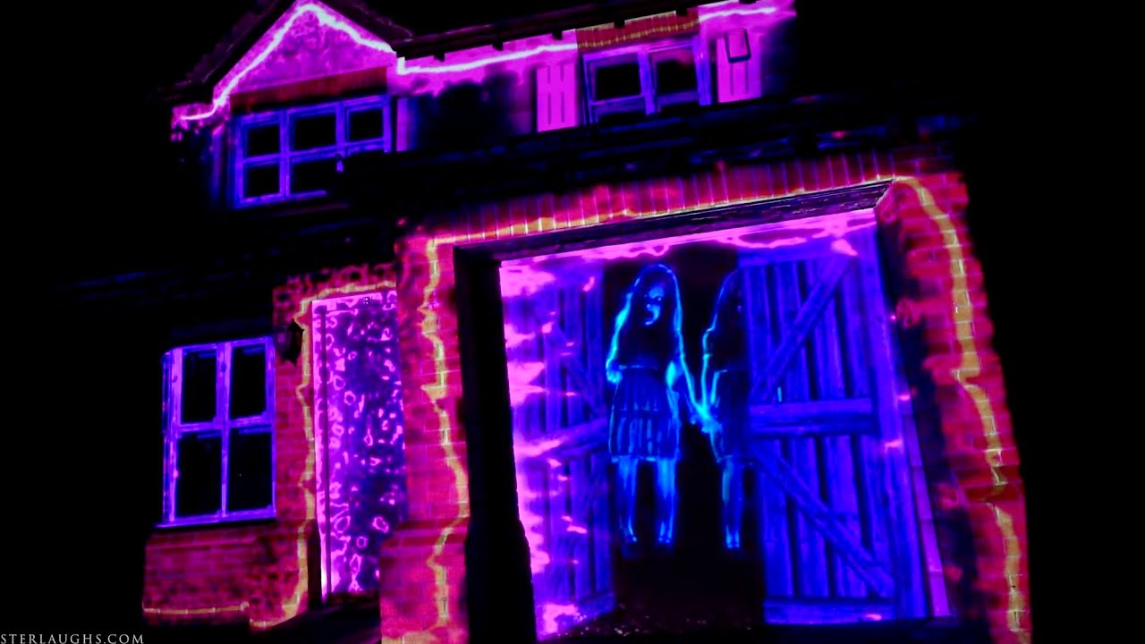 Twins house Halloween Projection Mapping - YouTube