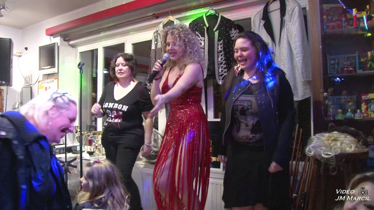 Anniversaire de Marco avec Sandy " Tata yoyo " - YouTube