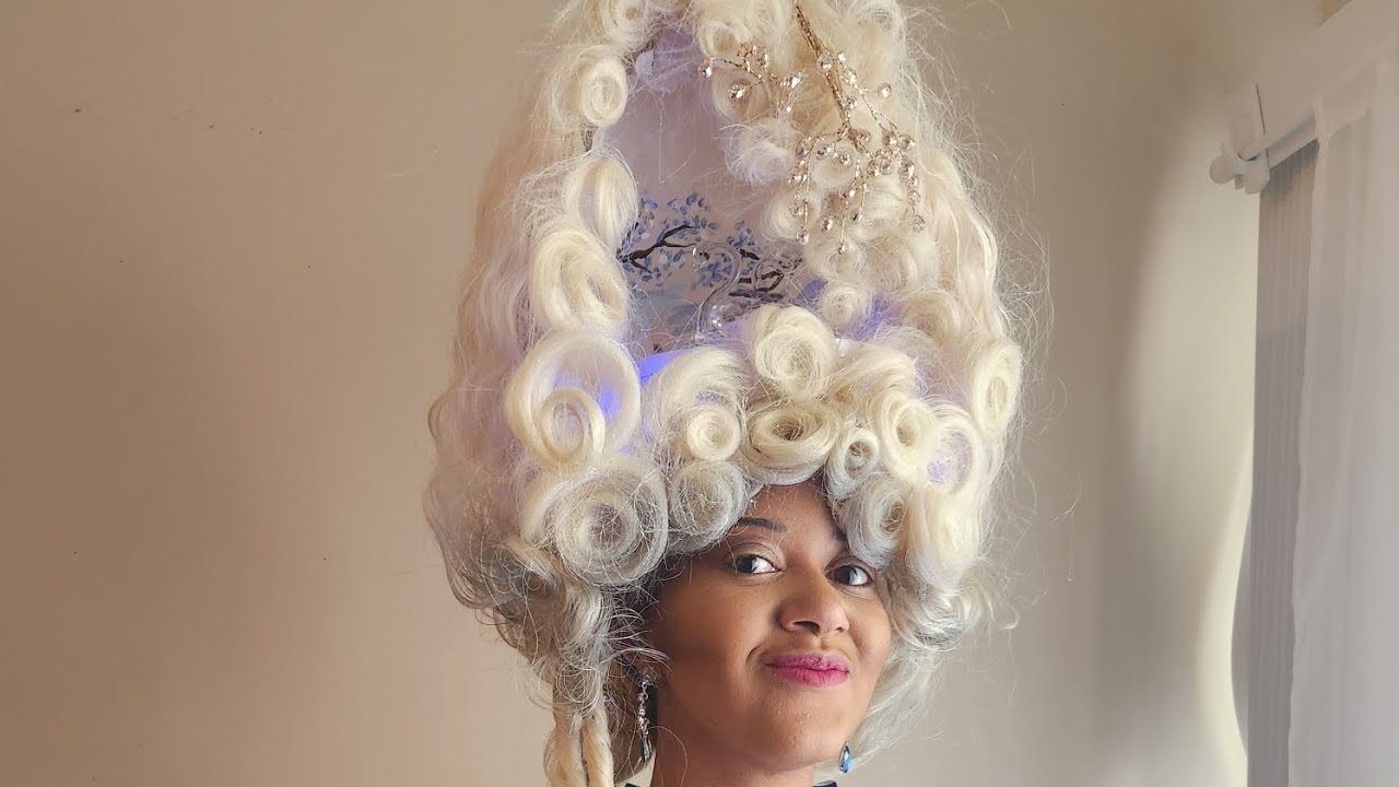 Queen Charlotte Swan Wig Tutorial - YouTube