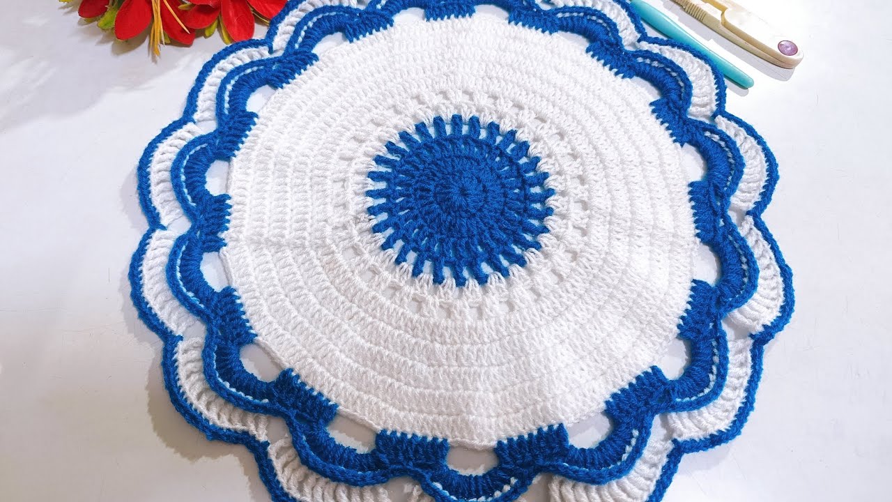 Sabse Alag sabse different ye thalposh ka design/Simple woolen design ...