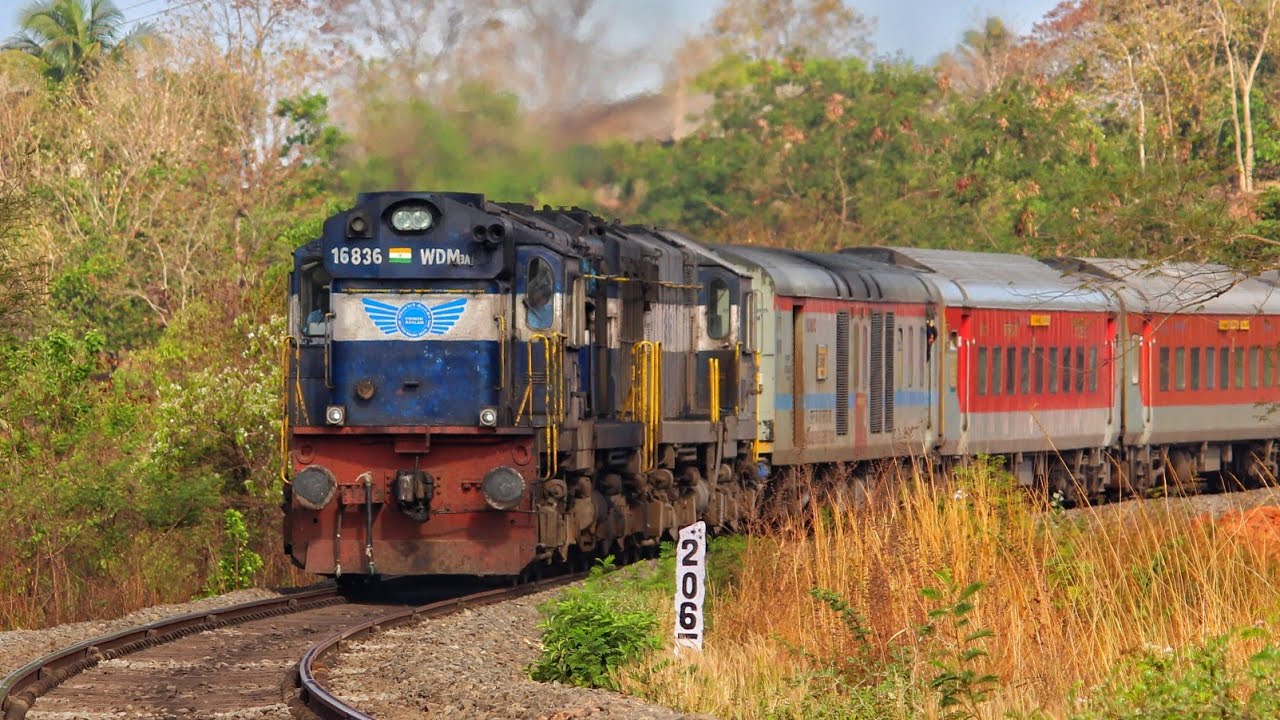 Konkan Railways :- Madgaon Rajdhani Express on Kuwarbao Curve with ...