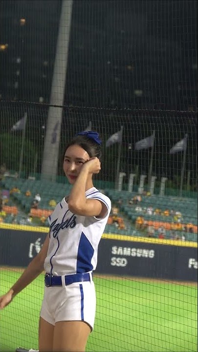 220803 Fubon Angels 蓁蓁〔葉竹軒應援〕 - YouTube