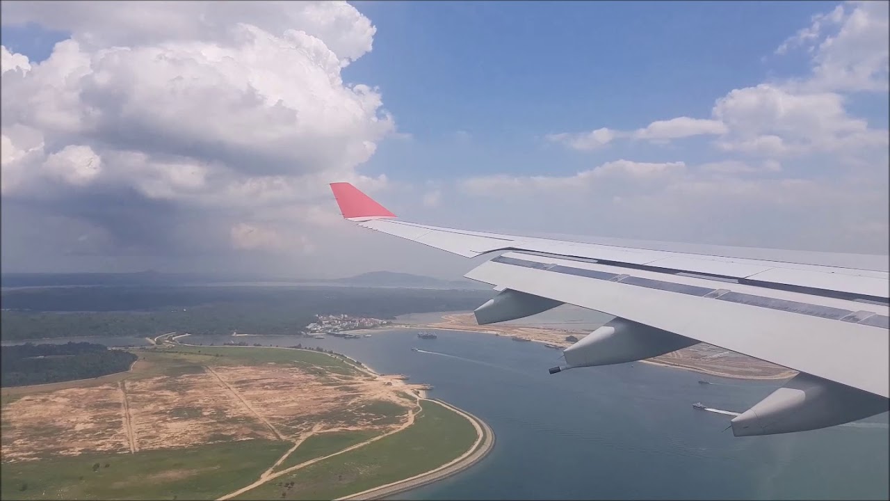 SriLankan Airlines A330-300 landing at Singapore UL302 - YouTube