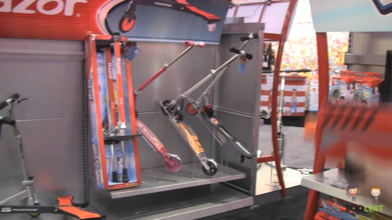 Razor - Delta 500 Vapor Blaster NY Toy Fair 2012 - zooLert - YouTube