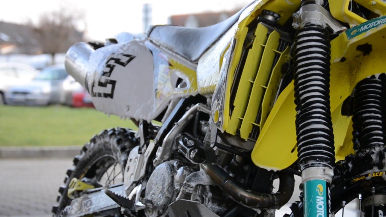 [BIKEPORN] SUZUKI DR-Z 400 E (1080p Quality) - YouTube