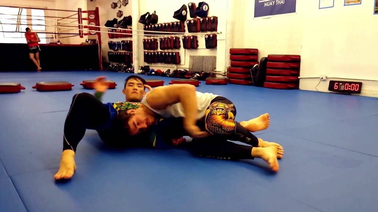 MMA Wrestling: Single Leg Sit-out - YouTube