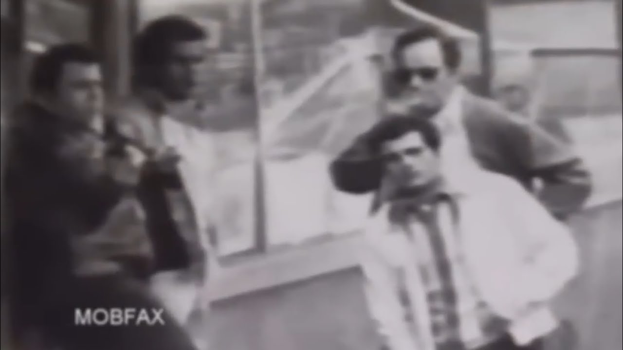Gambino Boss Teflon Don John Gotti Profile (1990) - YouTube
