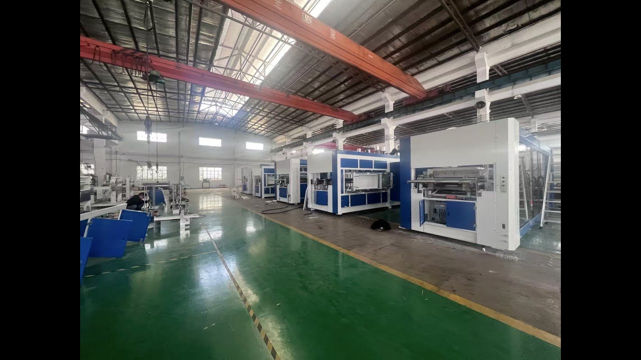 Full auto thermoforming machine working shop in HONGGANG factory From A ...