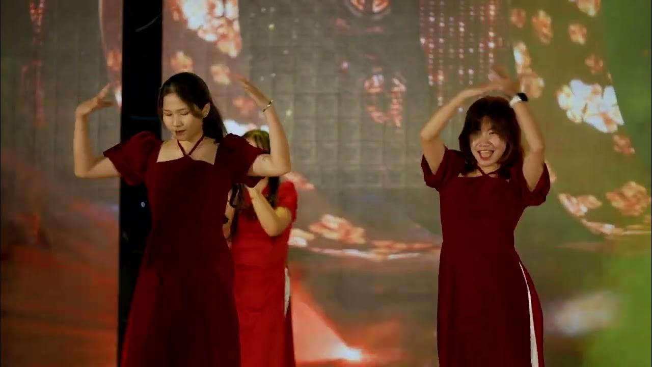 YEAR END PARTY 2022_CHUYỆN CŨ BỎ QUA_XS1 - YouTube