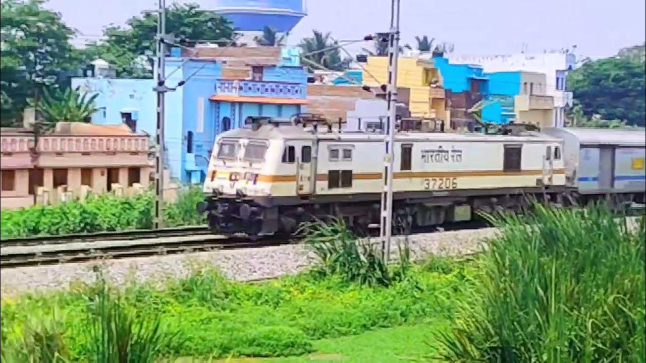 VSKP WAP-7 with Chennai Central Puri SF Express Passing By | PP RAIL MANIA - YouTube