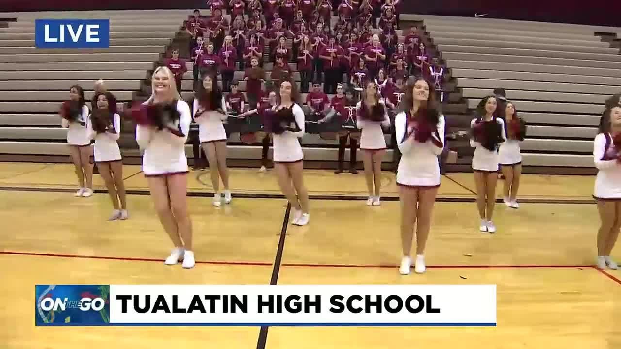 On the Go with Ayo at Tualatin High School pep rally - YouTube