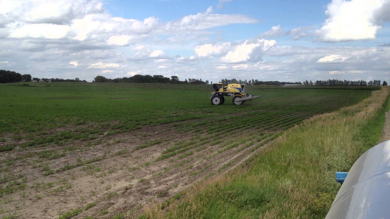 PLA MAP II 4000 (1050 gallon) Self-Propelled Sprayer - YouTube