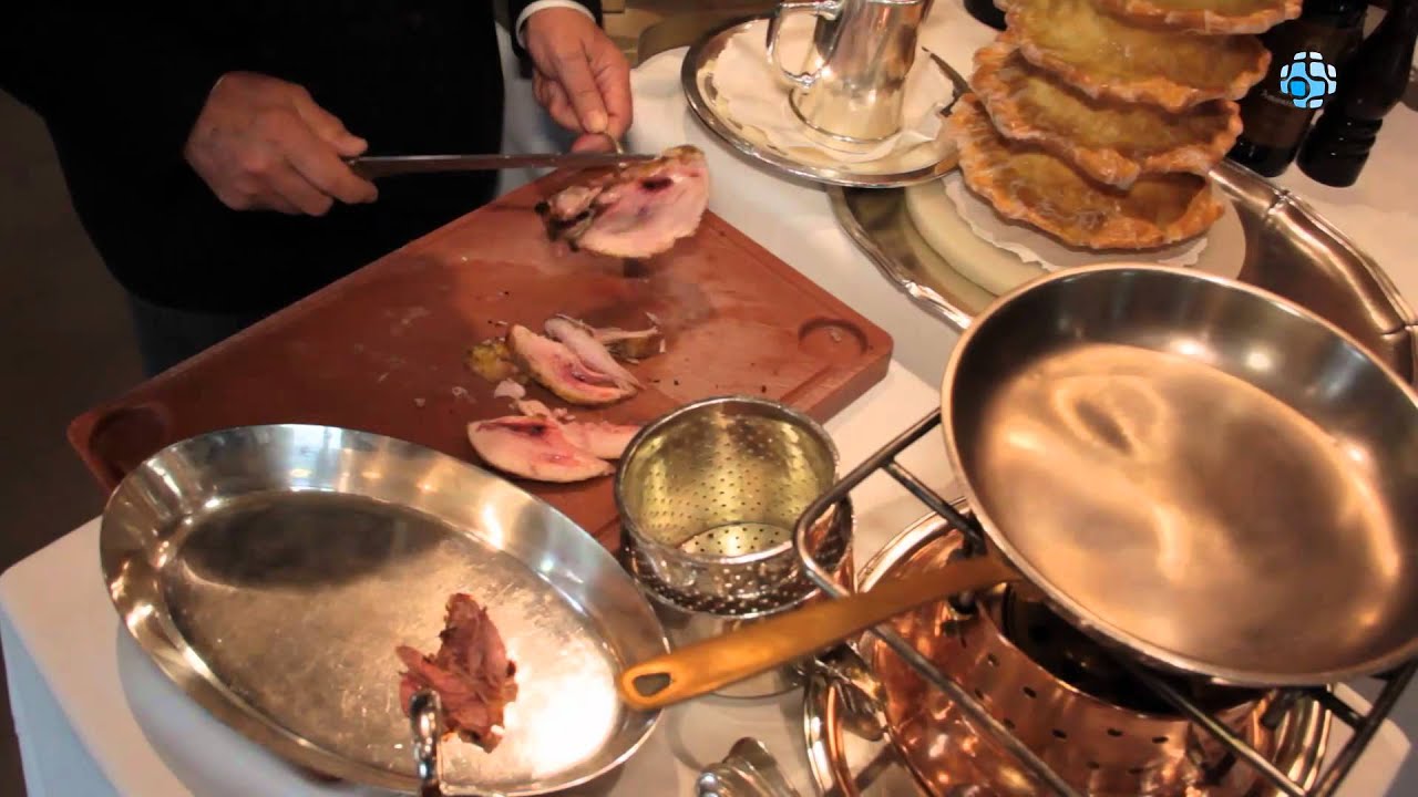 Restaurante - Madrid - Restaurante Horcher - YouTube