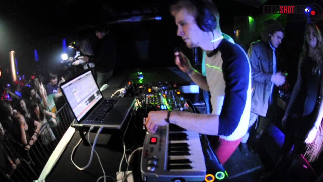 Stan SB - ((sitdown + epic stagedive)) - Graduate - Hasselt [HD] - YouTube