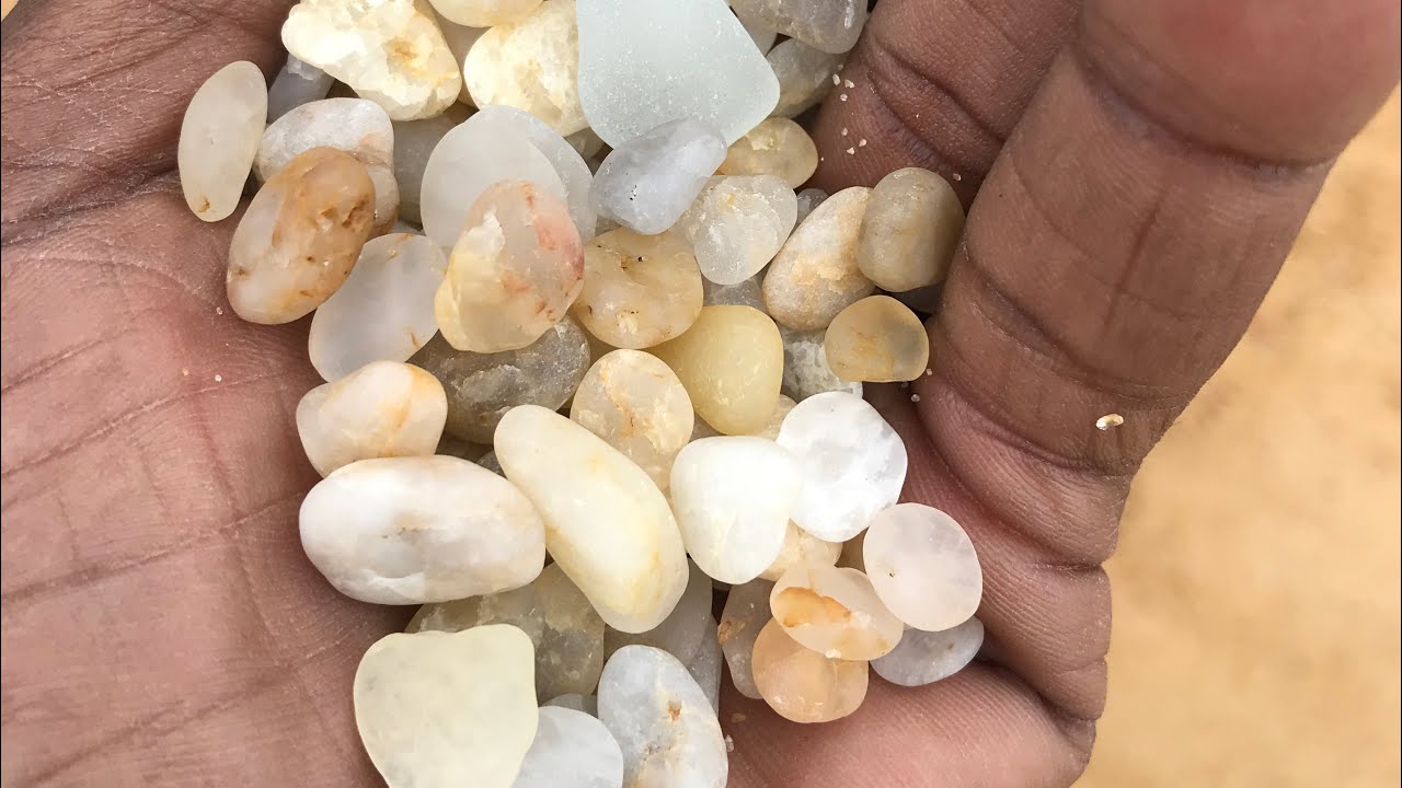 {The Rocks Are Crying Out! What Do You Know About Gold?} Gold In Rocks ...