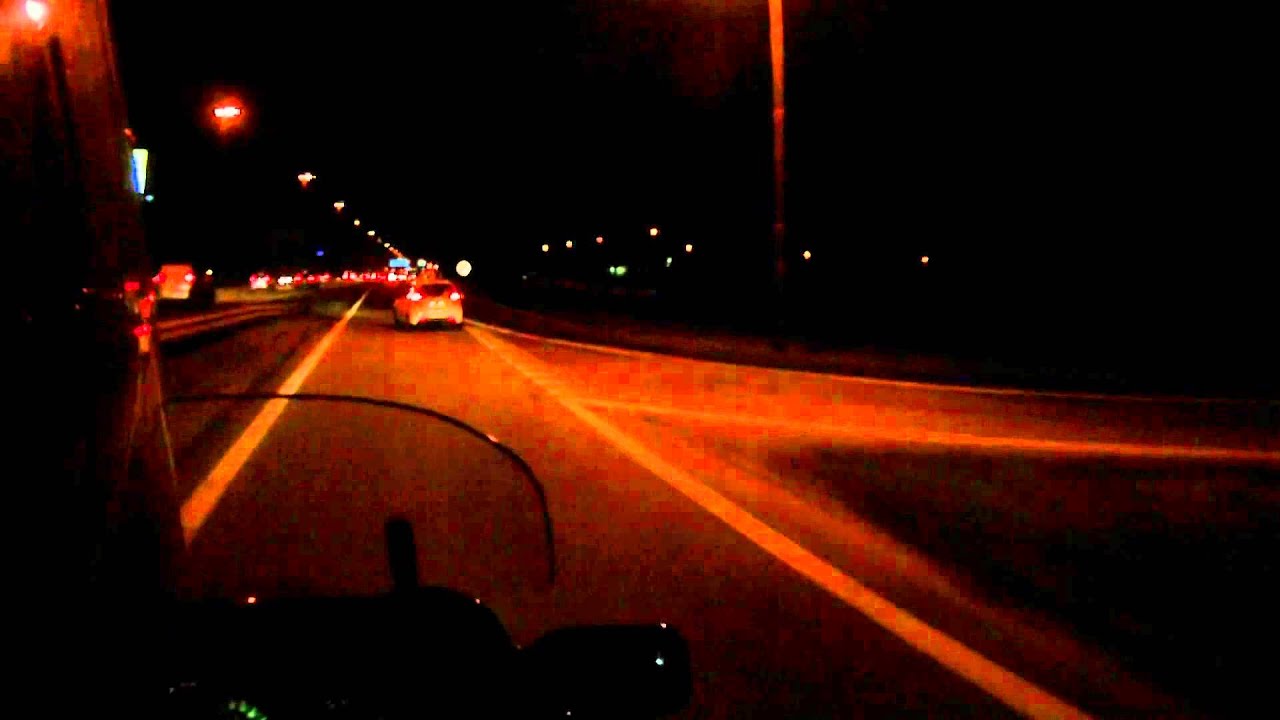 Te druk met de telefoon dus gooi hem er maar voor. - YouTube